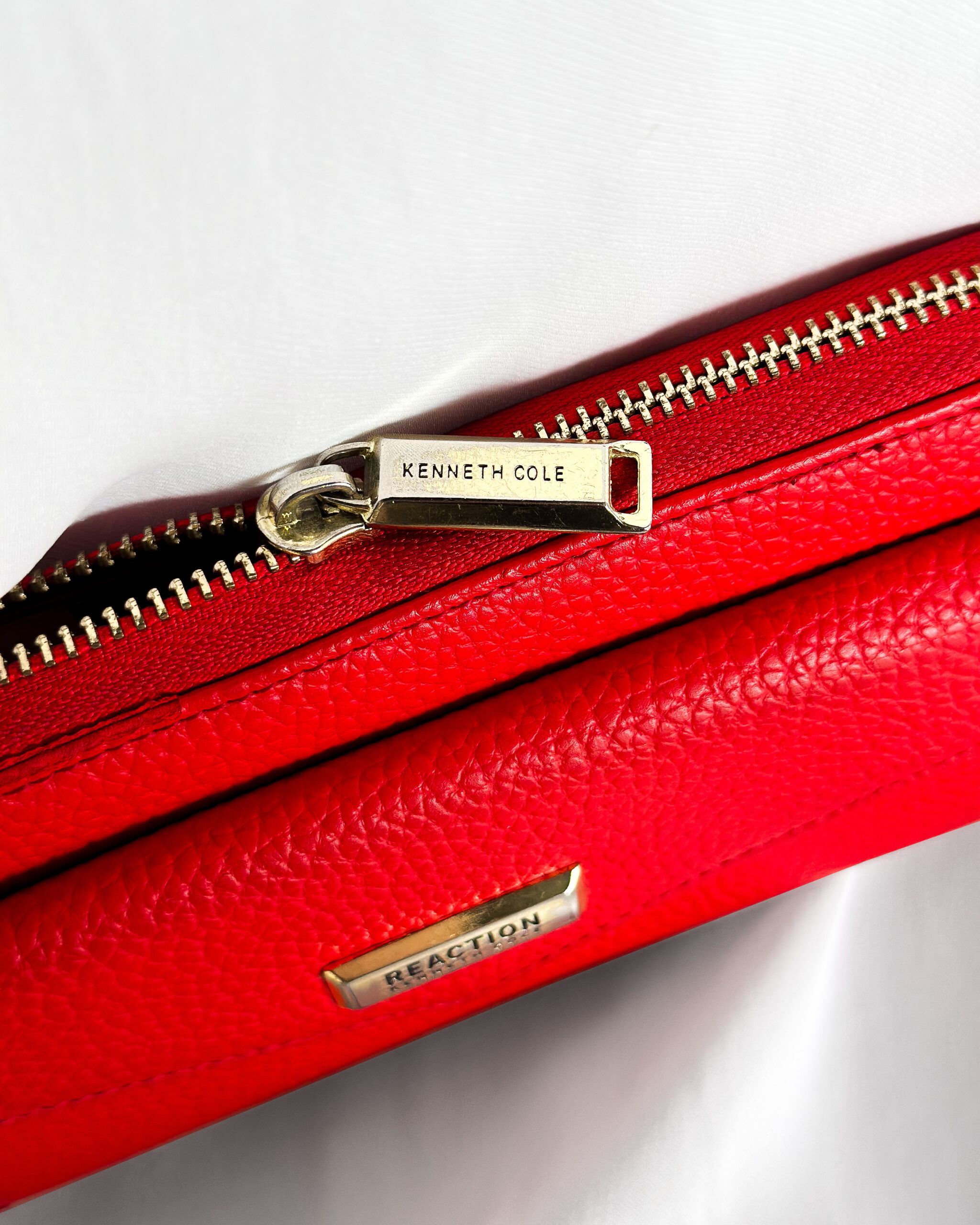 Cartera Reaction Kenneth Cole – Catorce